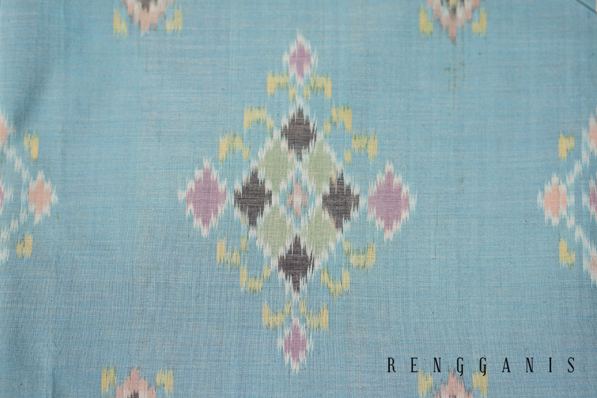 Tenun Endek Bali Biru – Rengganis.id